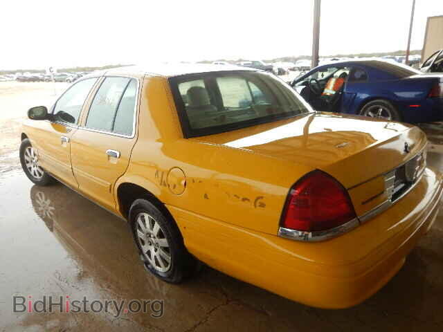 Report 2FAFP74V38X117076 FORD CROWN VIC 2008 YELLOW FLEXIBLE FUEL ...