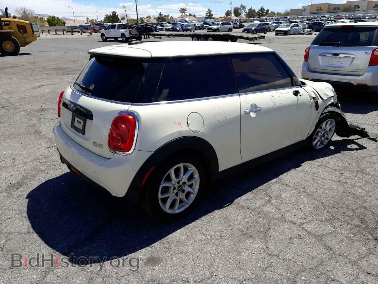 Report WMWXP5C55G3B76338 MINI COOPER 2016 CREAM GAS - price and damage ...