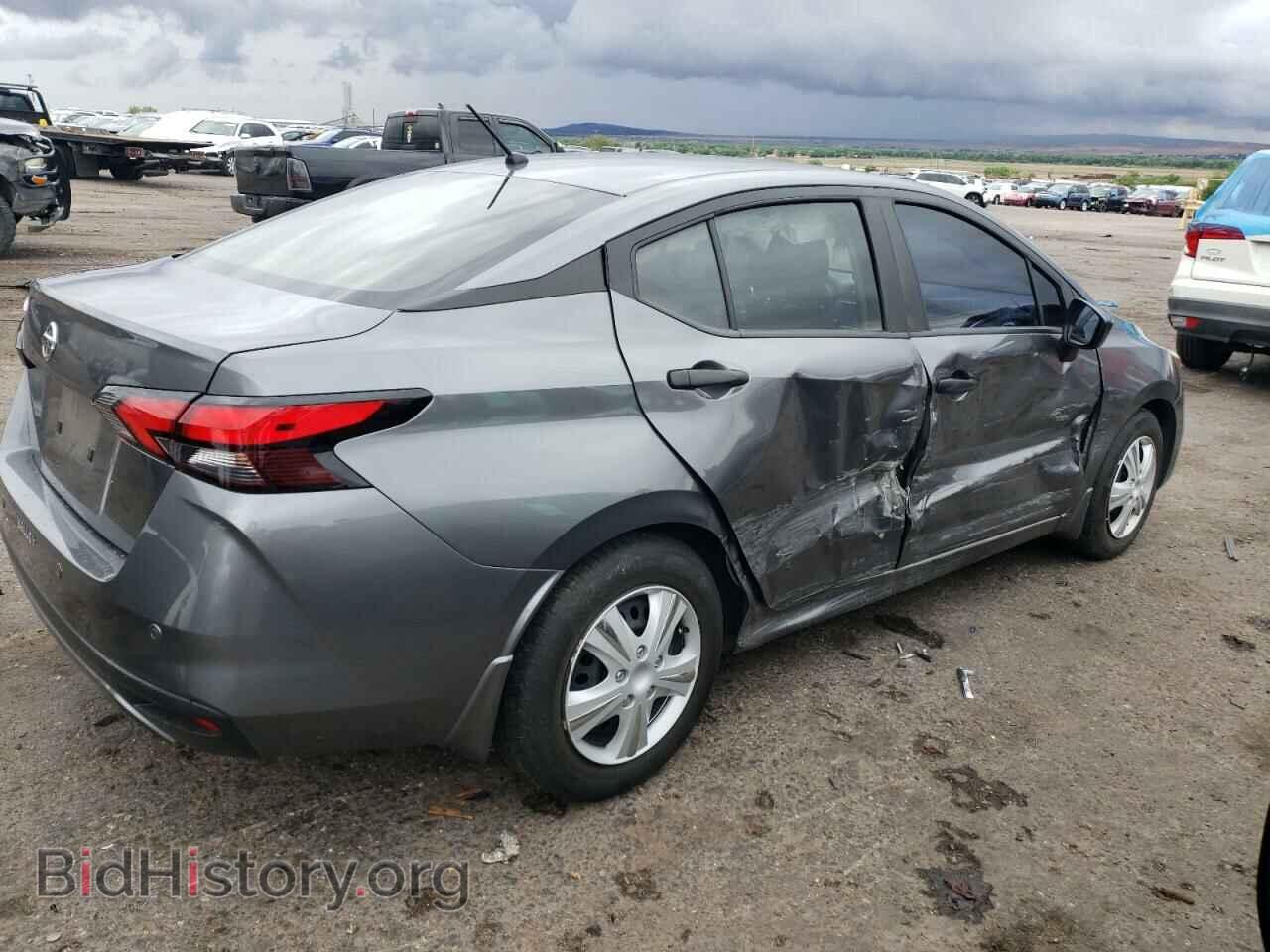 Report 3N1CN8DV4LL844636 NISSAN VERSA 2020 GRAY GAS - price and damage ...