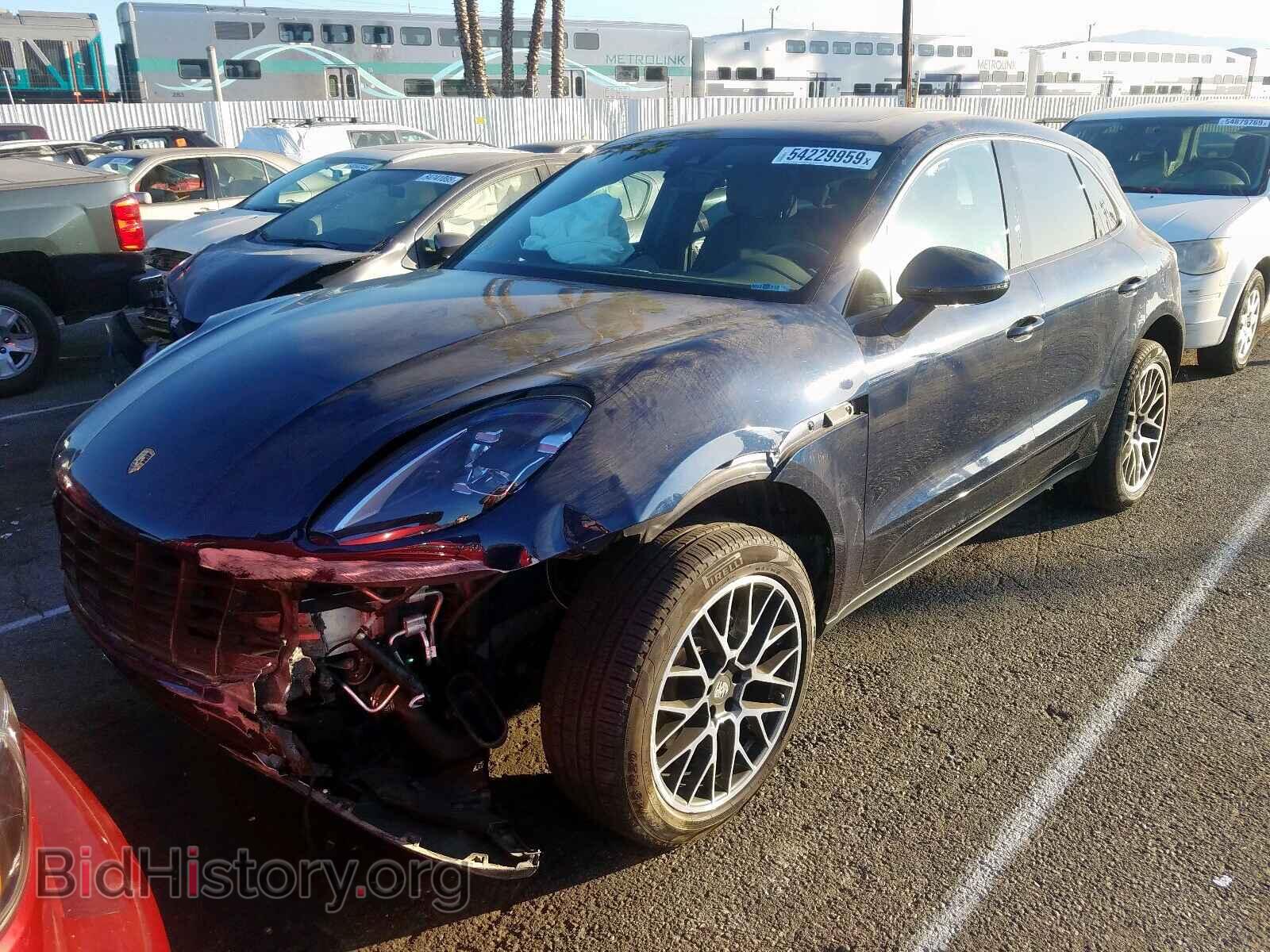 Report WP1AA2A58JLB04287 PORSCHE MACAN 2018 BLUE GAS - price and damage ...