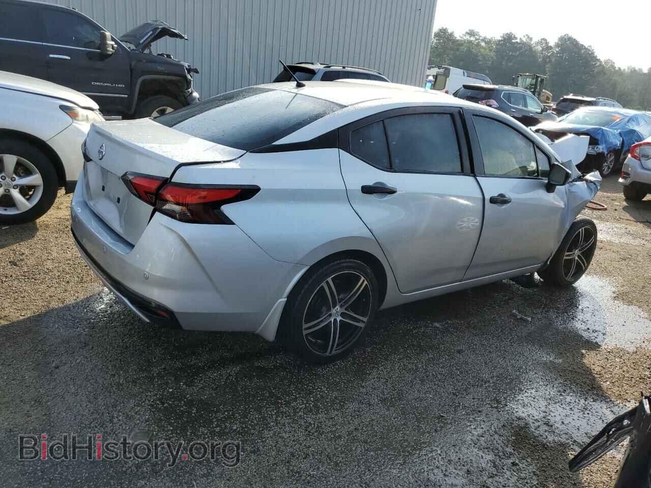 Report 3N1CN8DV7NL820236 NISSAN VERSA 2022 SILVER GAS - price and ...