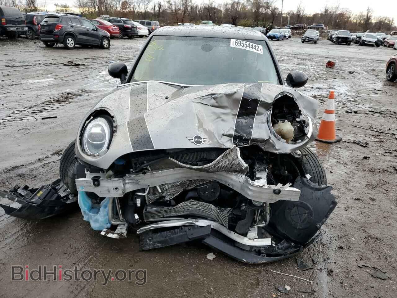 Report WMWXU1C58K2J03221 MINI COOPER 2019 BEIGE GAS - price and damage ...