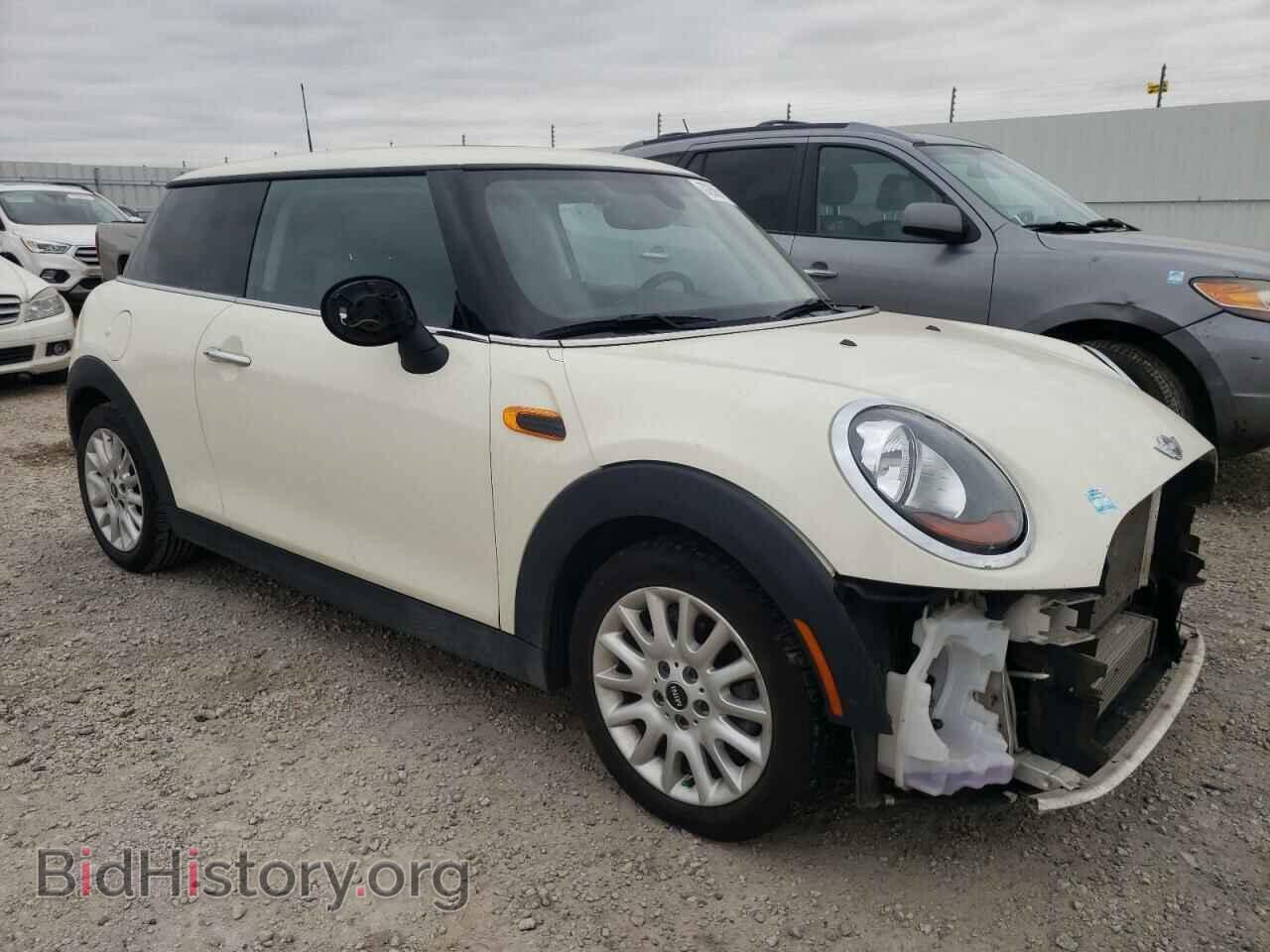 Report WMWXP5C58G2D13391 MINI COOPER 2016 CREAM GAS - price and damage ...