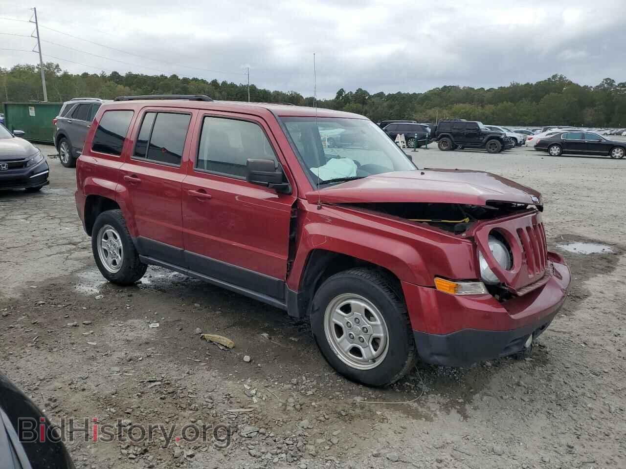 Report 1C4NJPBB6ED889381 JEEP PATRIOT 2014 RED GAS - price and damage ...