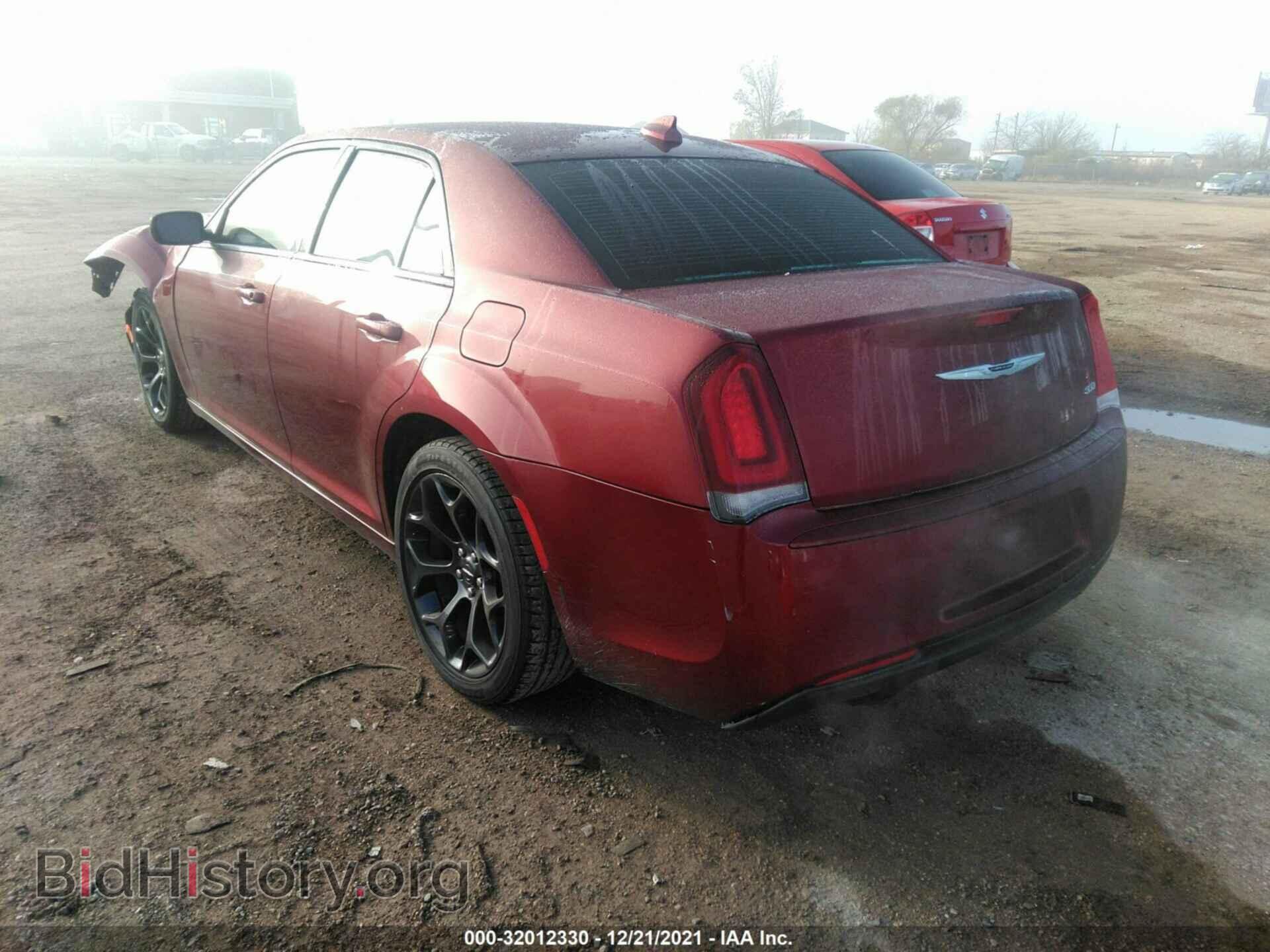 Report 2C3CCAAG2KH727200 CHRYSLER 300 2019 Maroon Gasoline - price and ...