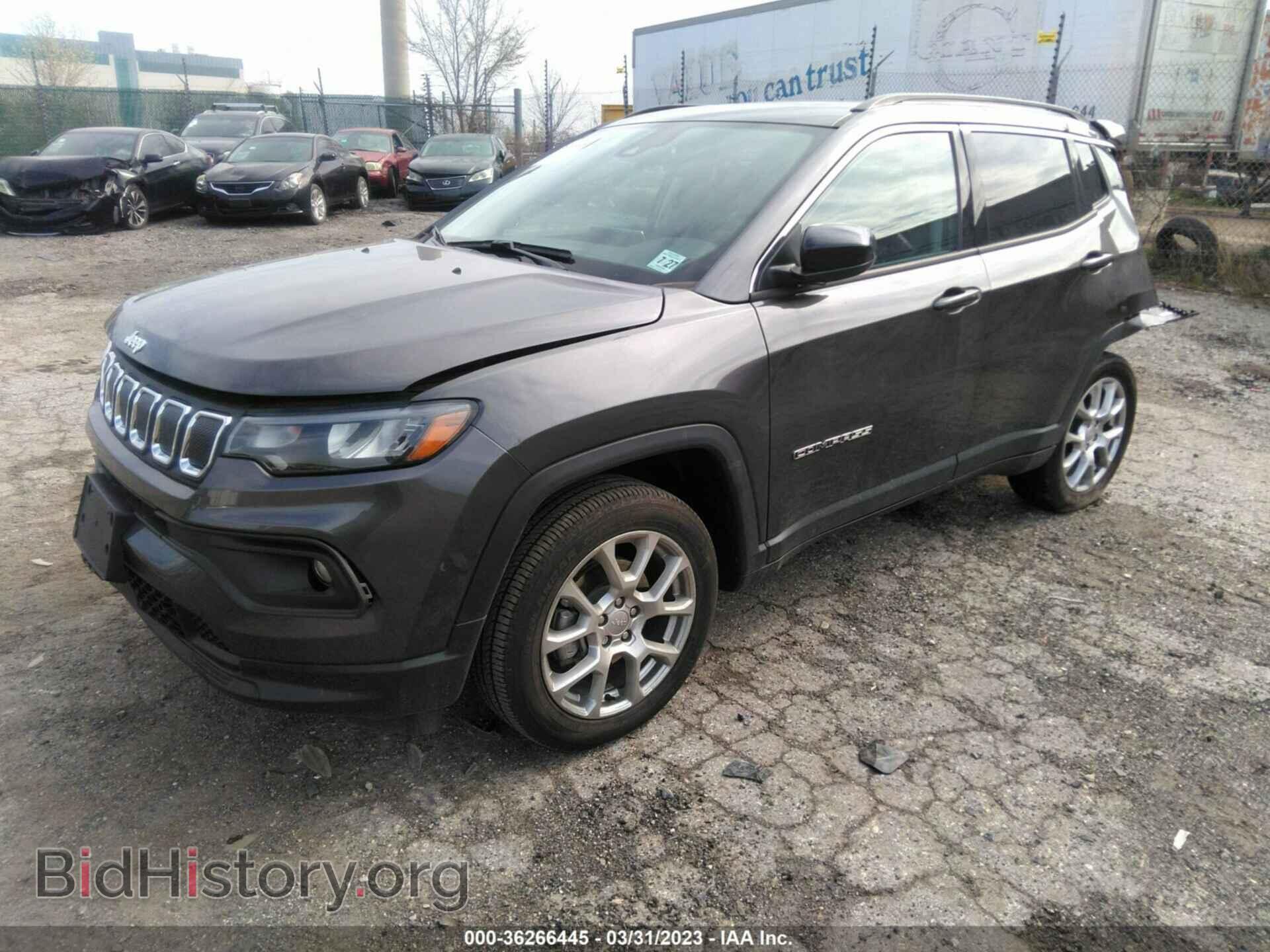 Report 3C4NJDFB9NT180818 JEEP COMPASS 2022 Gray Gasoline - price and ...